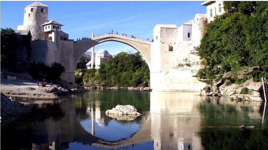 Stari most kao inspiracija književnicima: "Sve je građeno sa dobrom ...