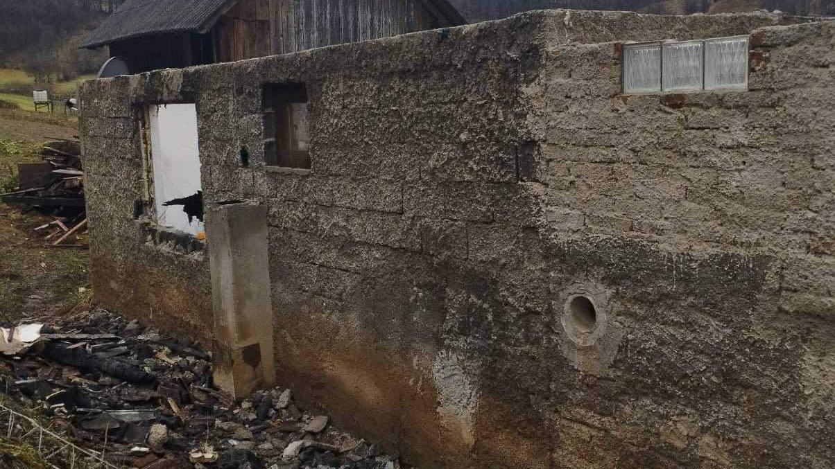 Počela obnova kuće za koju je MIZ Kiseljak organizovao humanitarnu ...