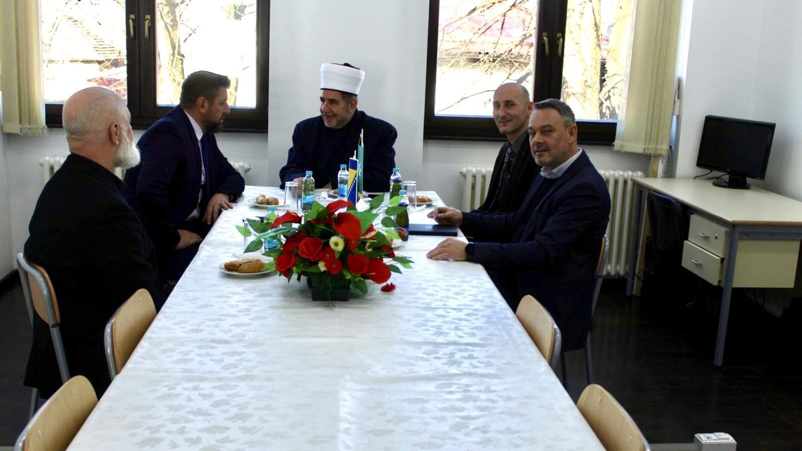 Duraković posjetio banjalučku medresu: Medresa kruna povratka Bošnjaka ... Duraković posjetio banjalučku medresu: Medresa kruna povratka Bošnjaka ...