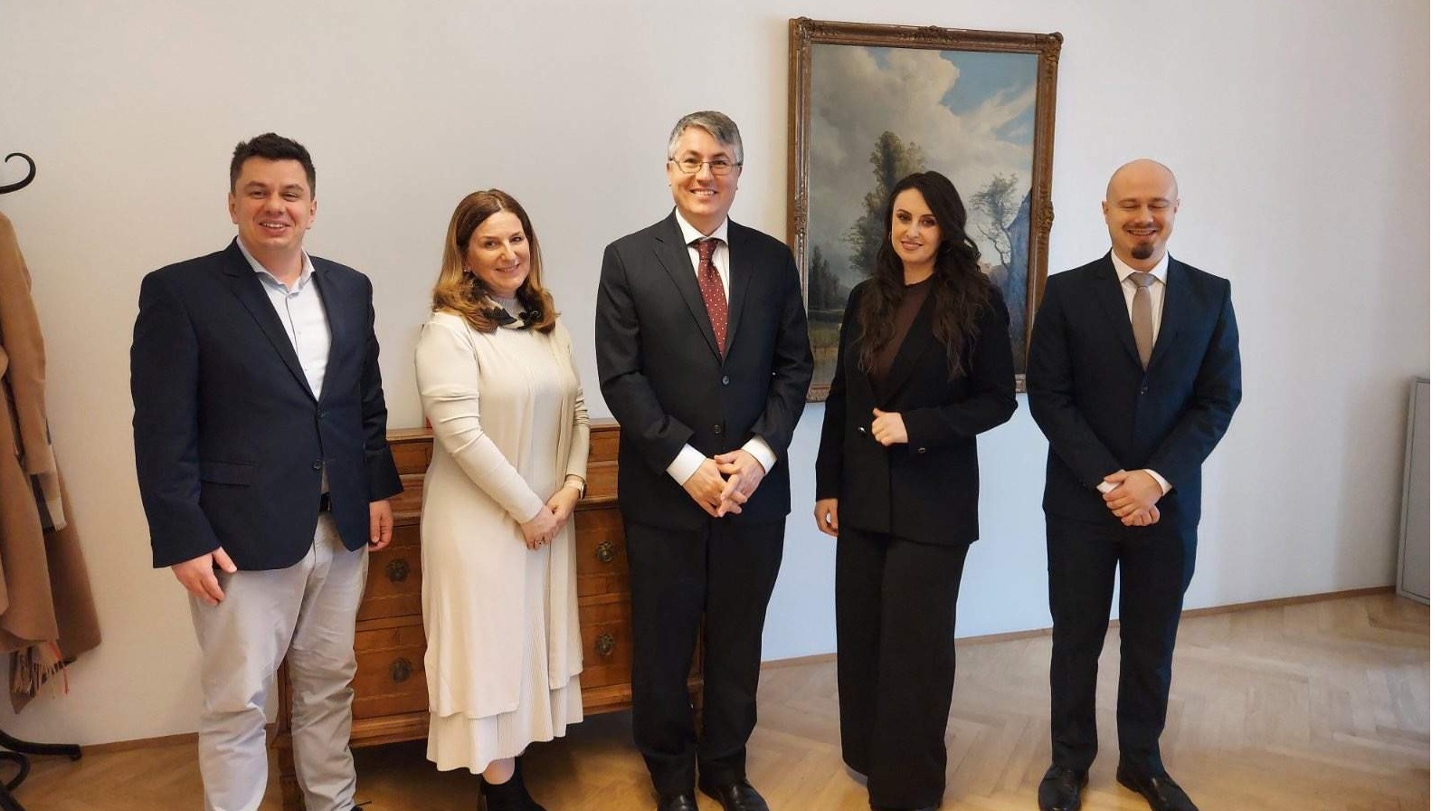 Pod nebom vedre vjere: Uspješna saradnja s Ministarstvom vanjskih ...