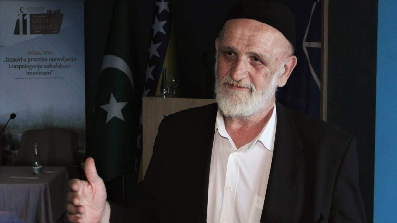 Hadžija Mumin Elezović dvadeset godina obnaša dužnost predsjednika MIZ ...