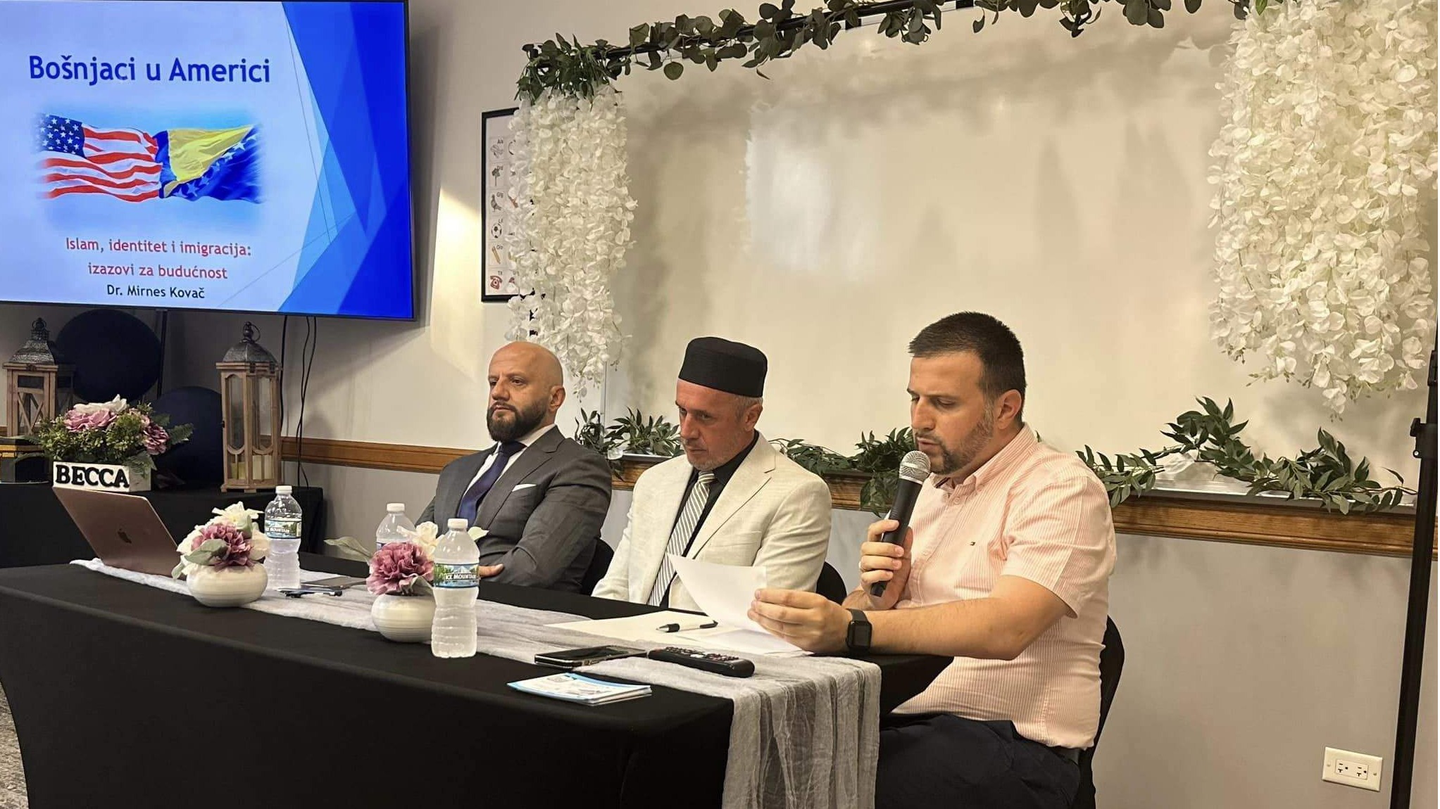 BECCA Chicago: Održana tribina "Bošnjaci u Americi - islam, identitet i ...
