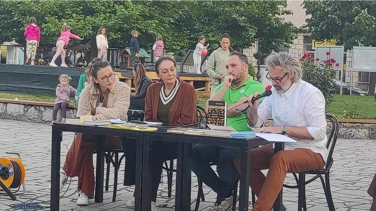 Edin Smailović, kolekcionar Kur'ana iz Crne Gore: Kur'an je Božija ...