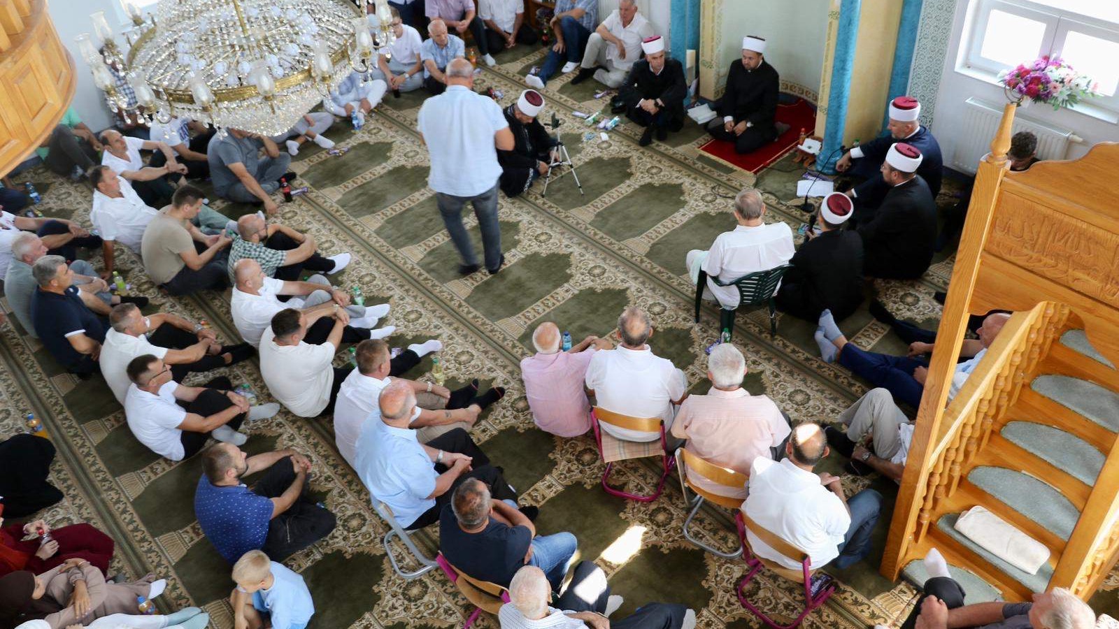 Džemat Lišnja: Obilježeno 20 godina od otvorenja Ferhat-pašine džamije ...