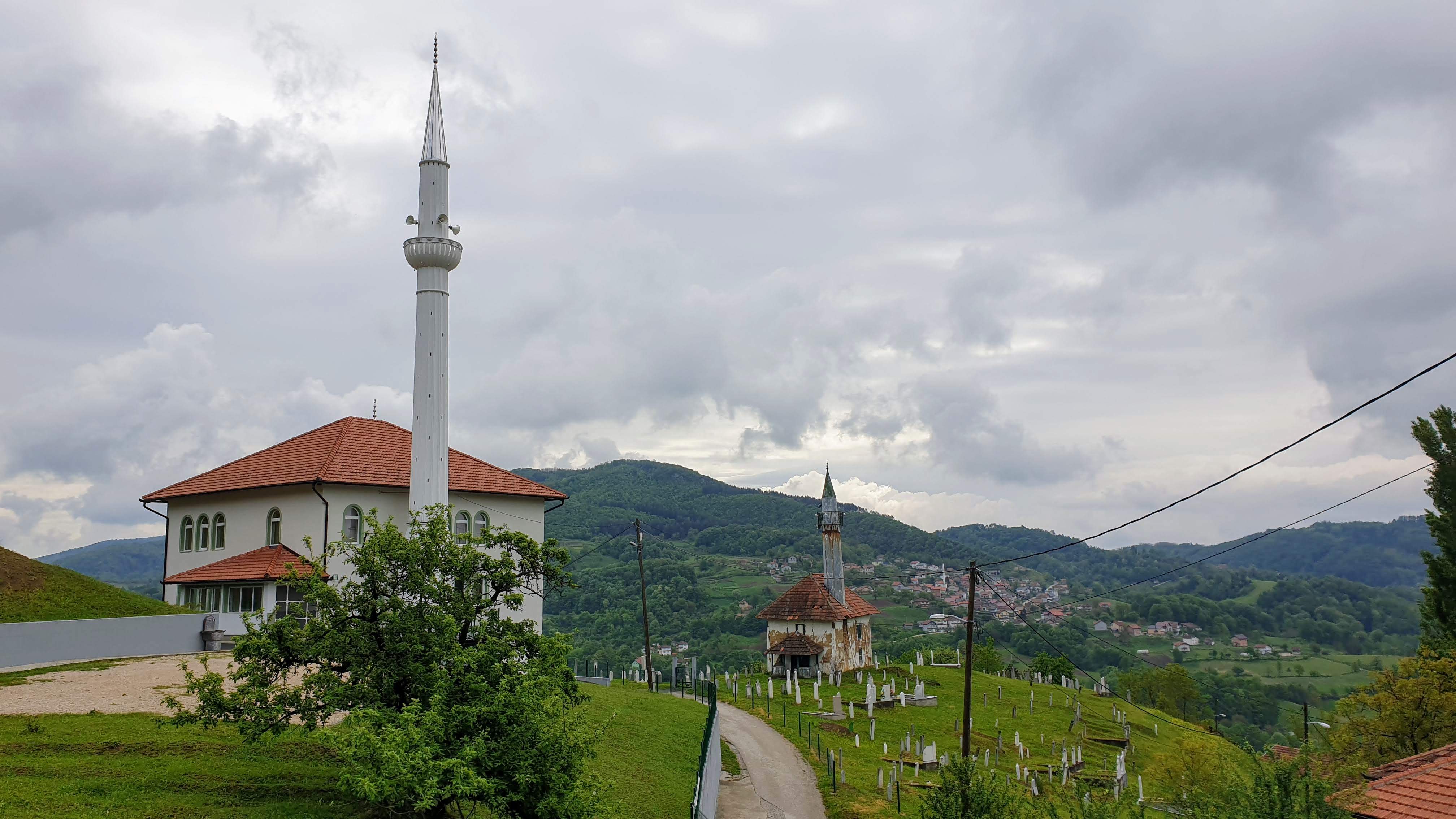Fotoreportaža: Džamija pod maćehinskom zaštitom države | Preporod.info